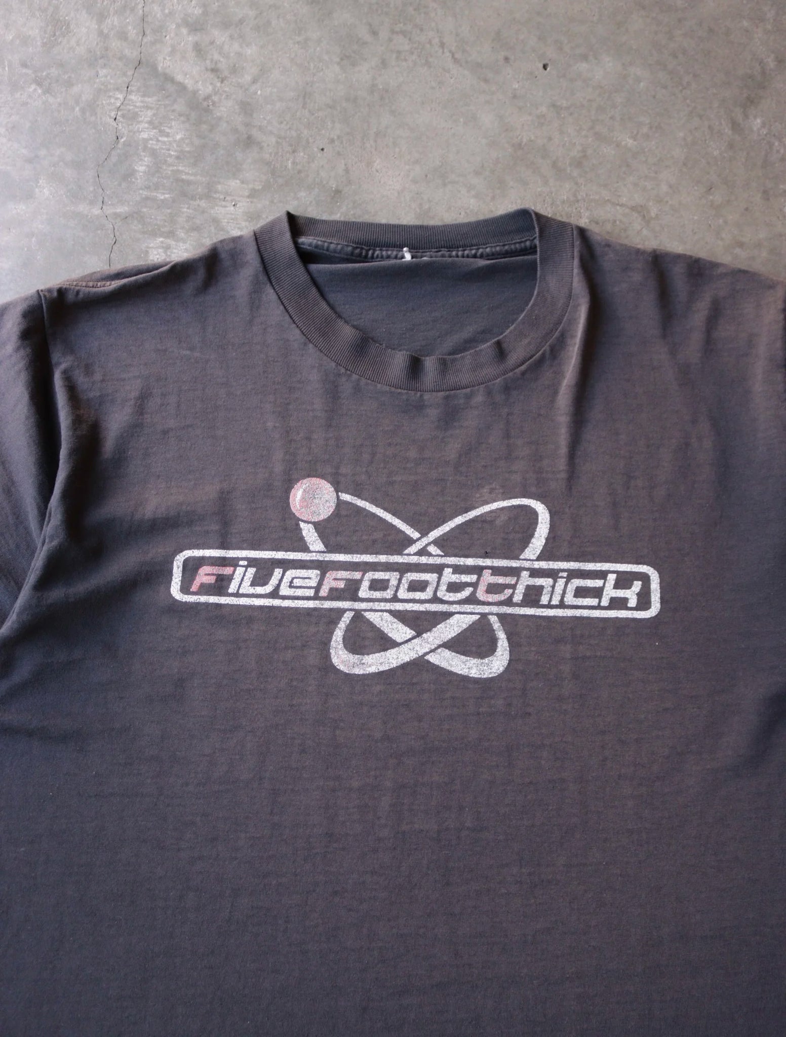 2000S FIVE FOOT THICK TEE – TWO FOLD