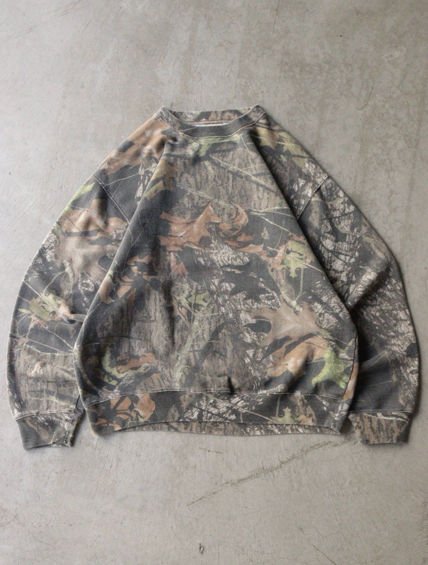 Sweatshirts – TWO FOLD